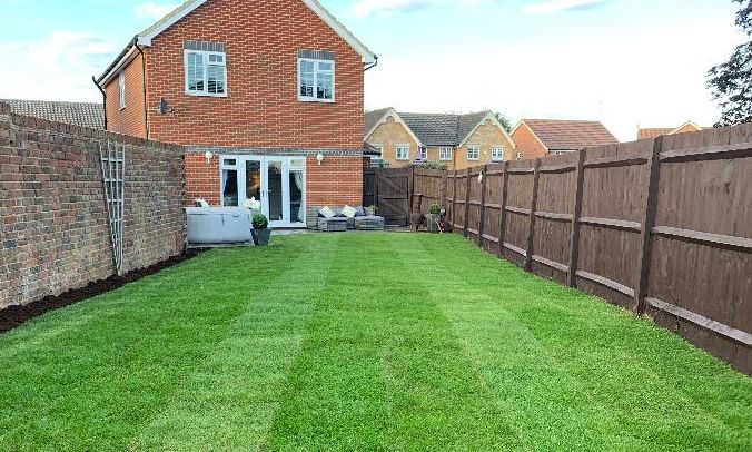 Hallstone Compost Bulk Bag 0.5m³ | London Lawn Turf Company