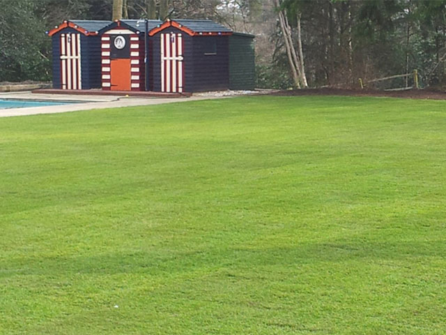 Turf & Topsoil Suppliers London. Next Day Delivery | London Lawn Turf ...